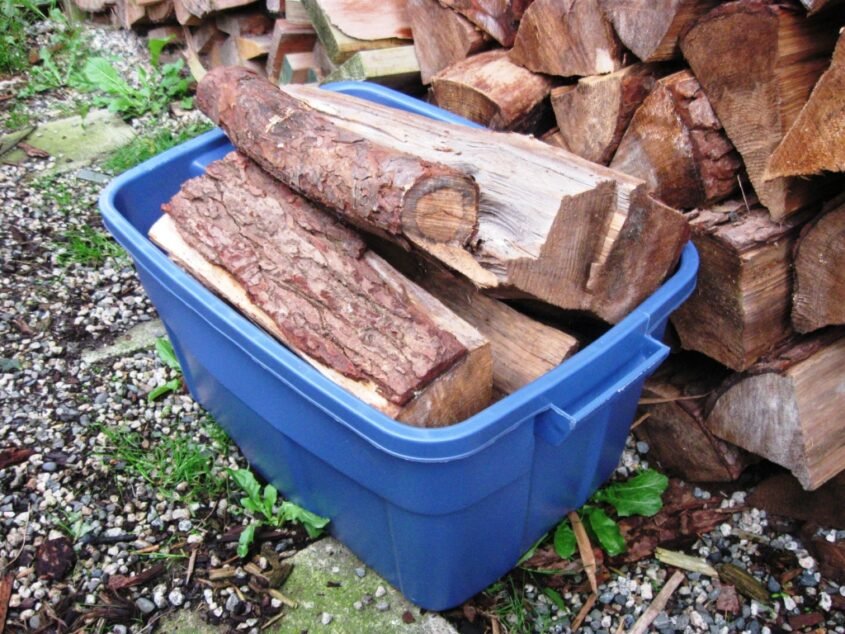 22 Gallon Tote Of Firewood – White Mountains Firewood